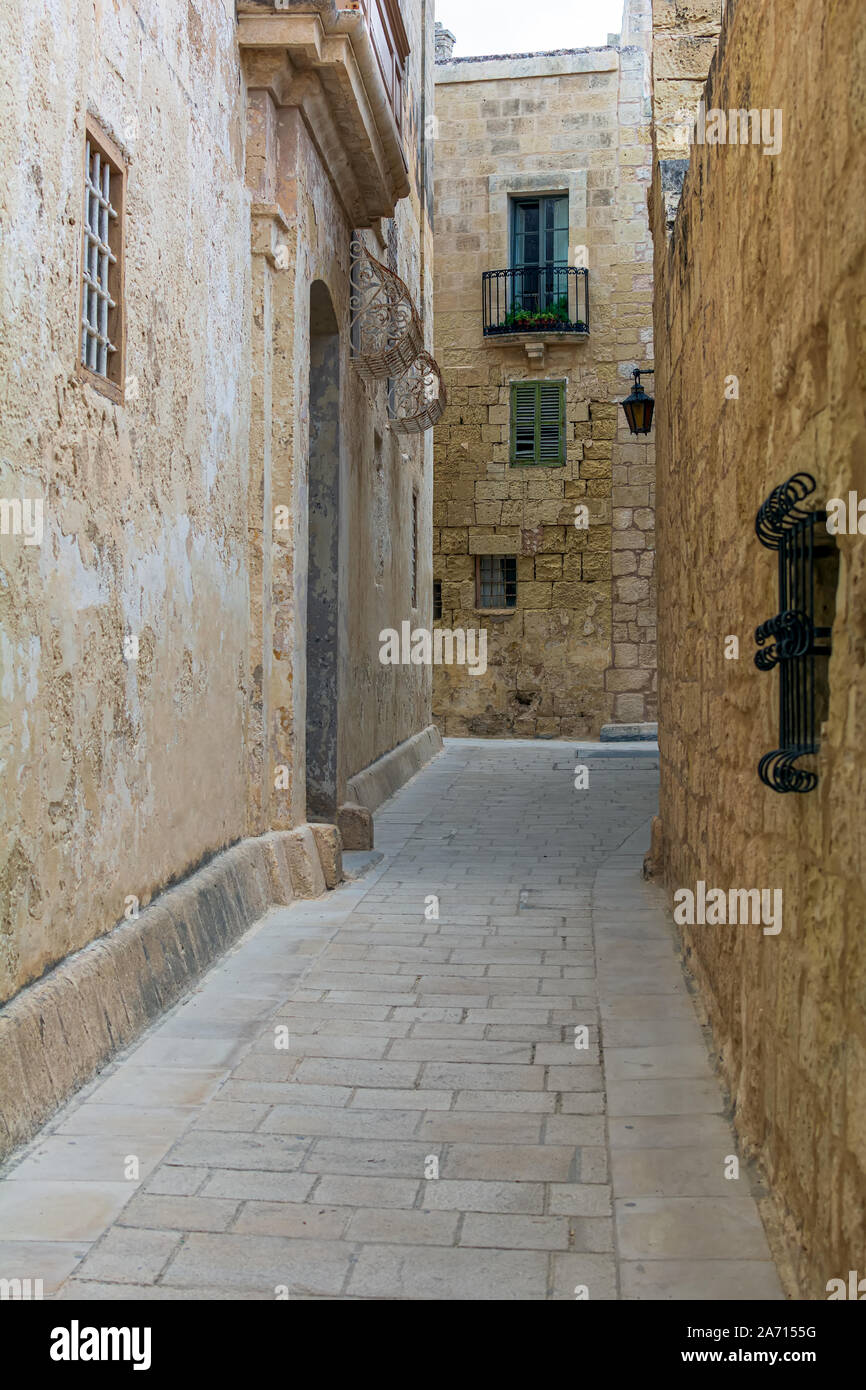 Medieval street structure hi-res stock photography and images - Alamy