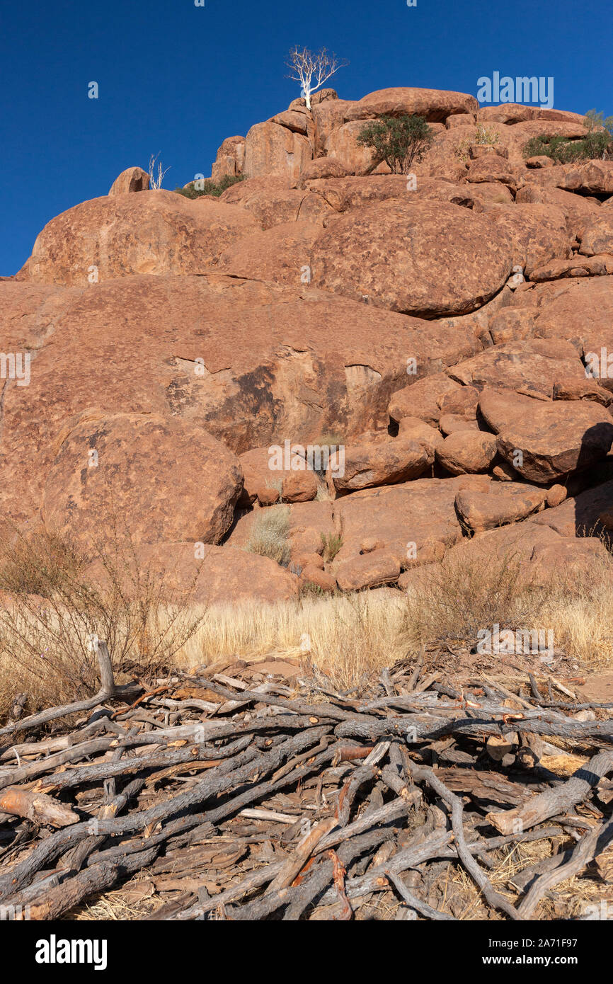Rock escarpment hi-res stock photography and images - Alamy