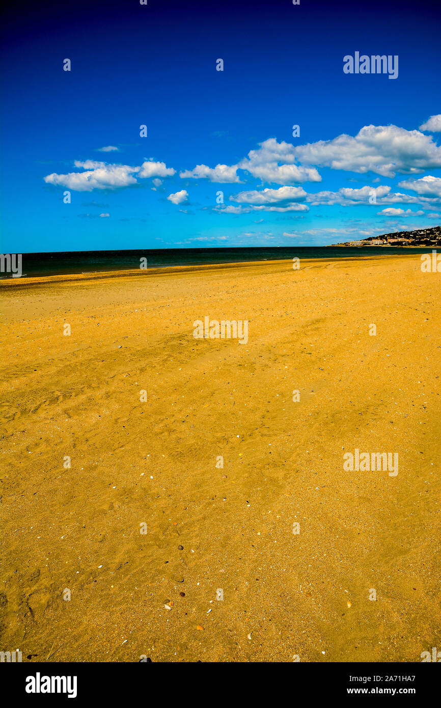 Photo picture Empty mediterranean sand beach in south france Stock ...
