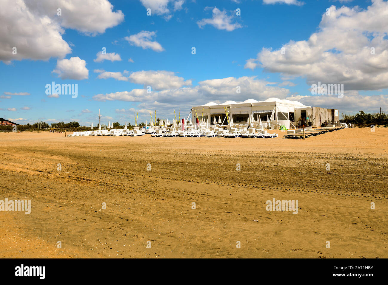 Photo picture Empty mediterranean sand beach in south france Stock ...