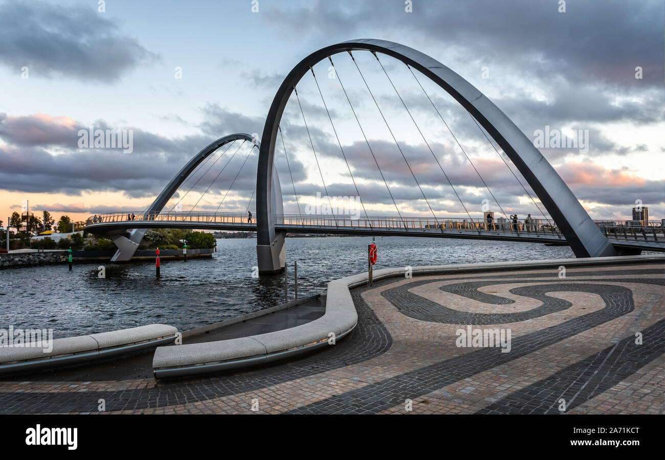 Beautiful sunset light on the Elizabeth Quay pedestrian bridge in Perth ...