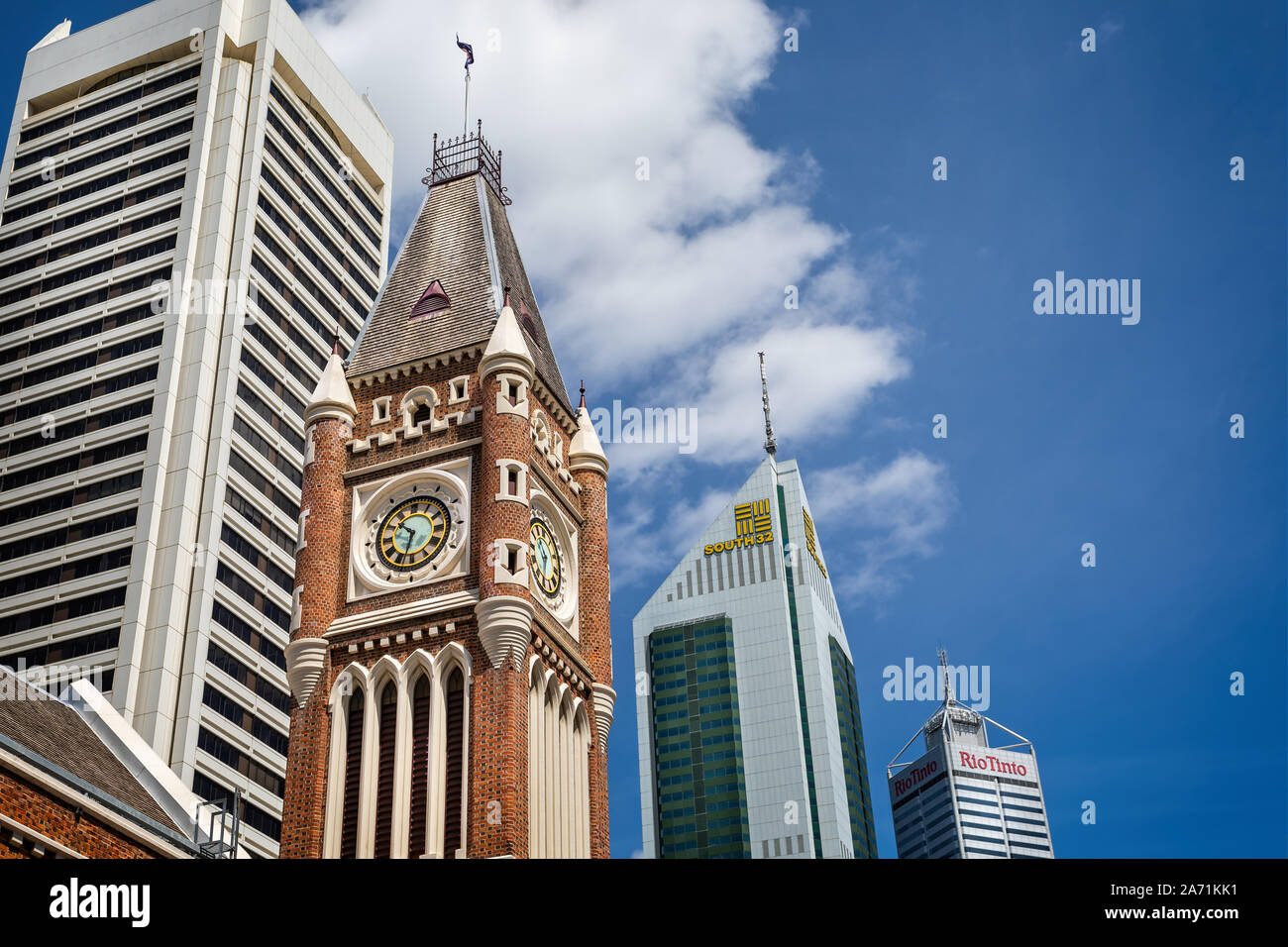 Perth town hall clock hi-res stock photography and images - Alamy