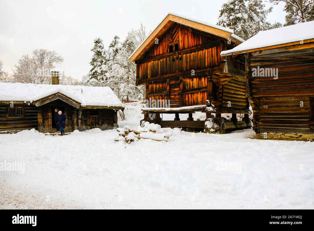 Typical wooden house Stock Photo - Alamy
