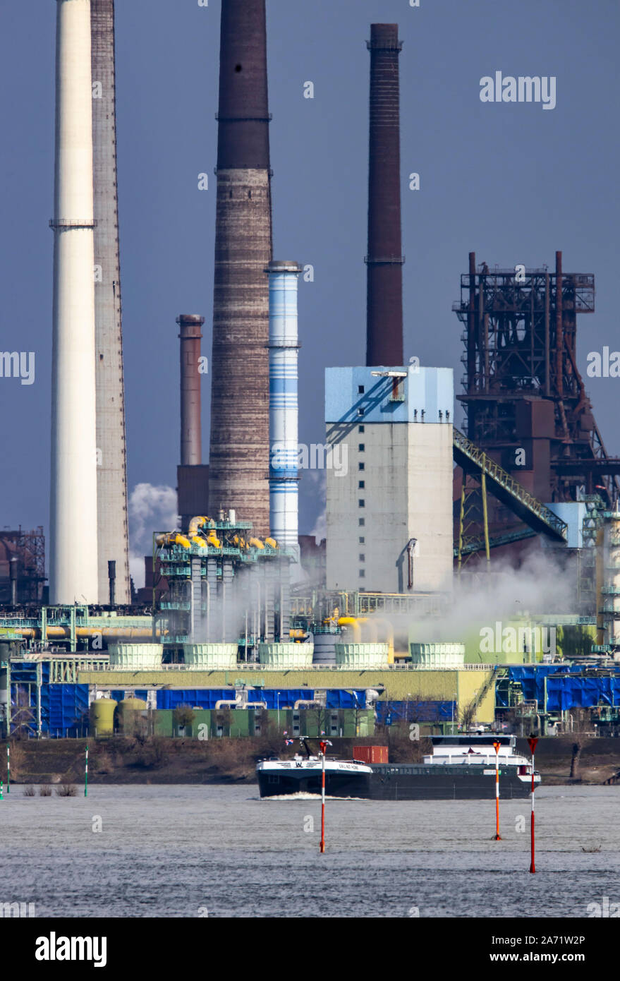Rhine near Duisburg Bruckhausen, Marxloh, Thyssenkrupp Steel Stahlwerk ...