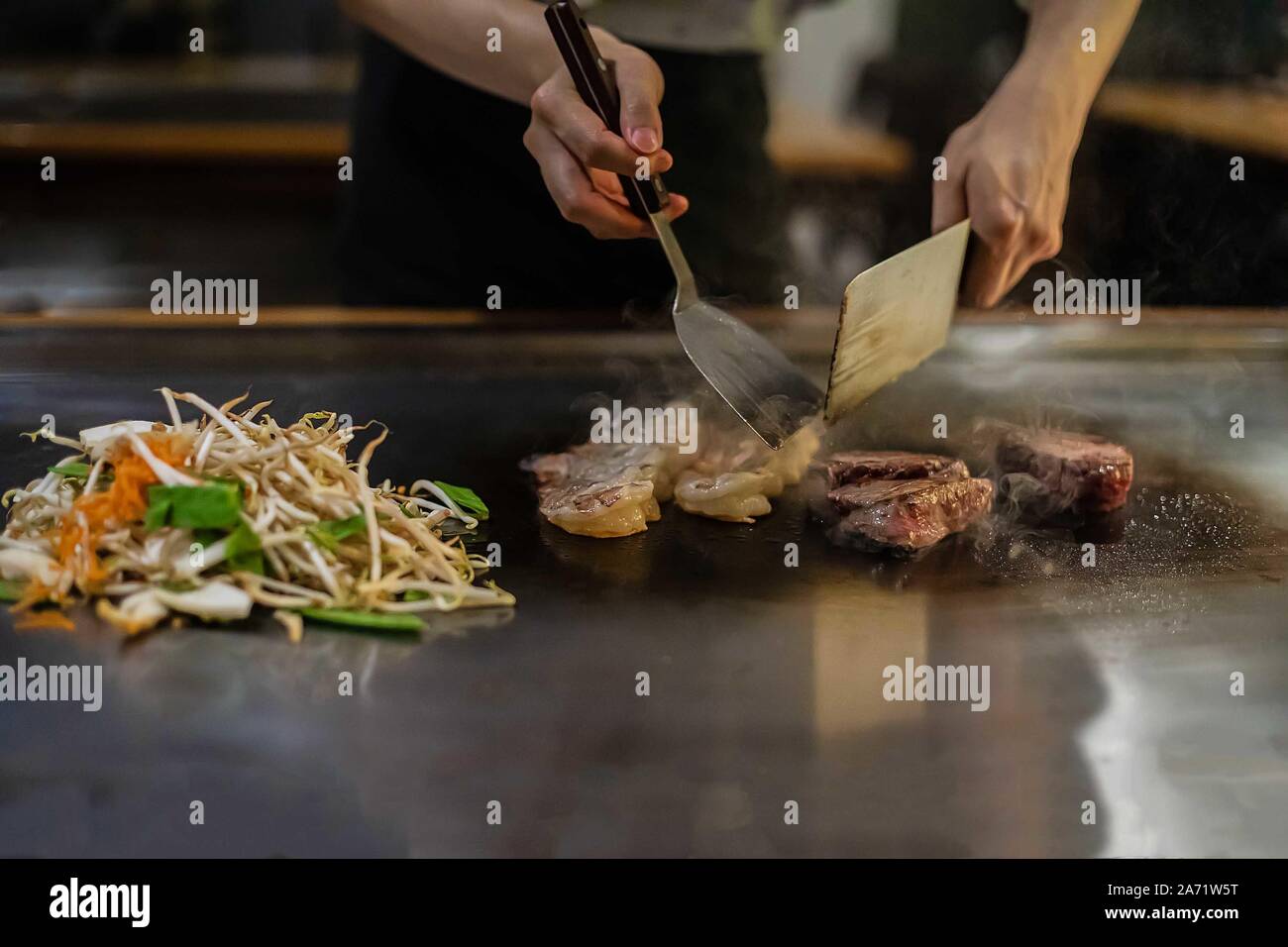 Japan chef rice hi-res stock photography and images - Alamy
