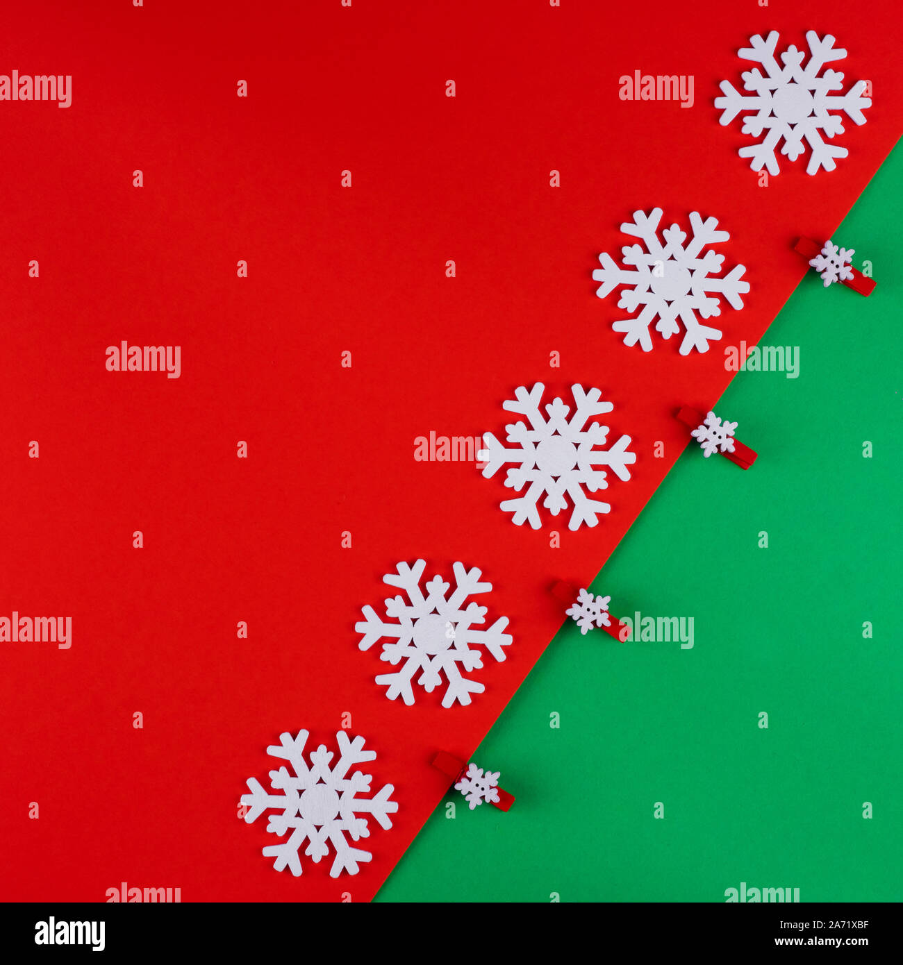Red christmas background space hi-res stock photography and images - Alamy