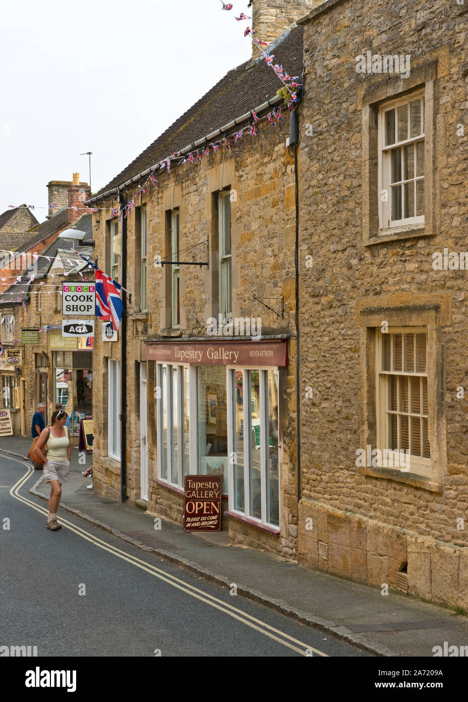 Local shops on street in Stow-on-the-Wold, England Stock Photo - Alamy