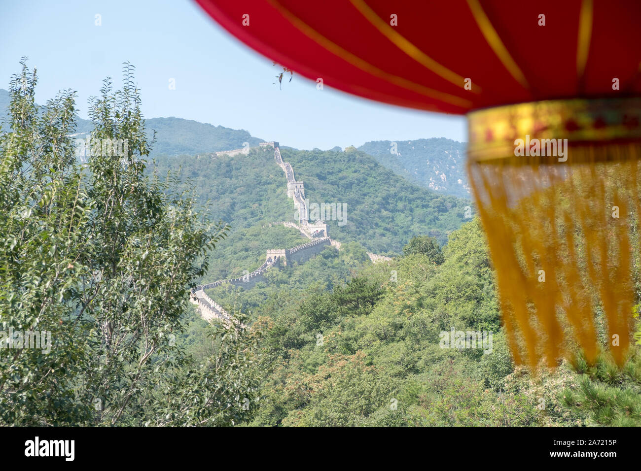 Chinese Lamp and the Great Wall of China Stock Photo - Alamy