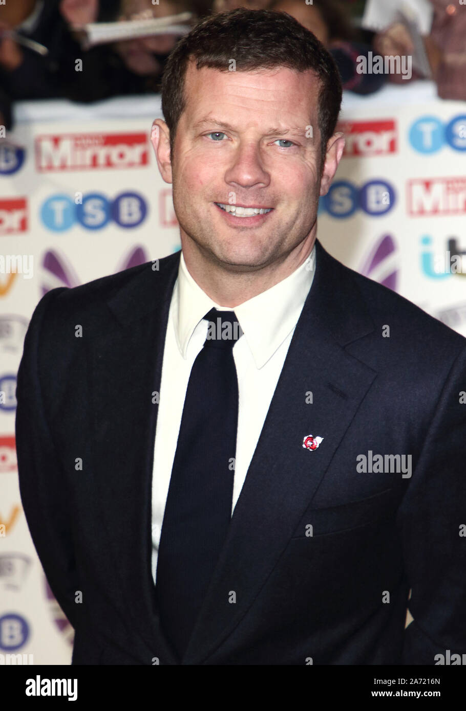 Dermot O'Leary on the red carpet at The Daily Mirror Pride of Britain ...