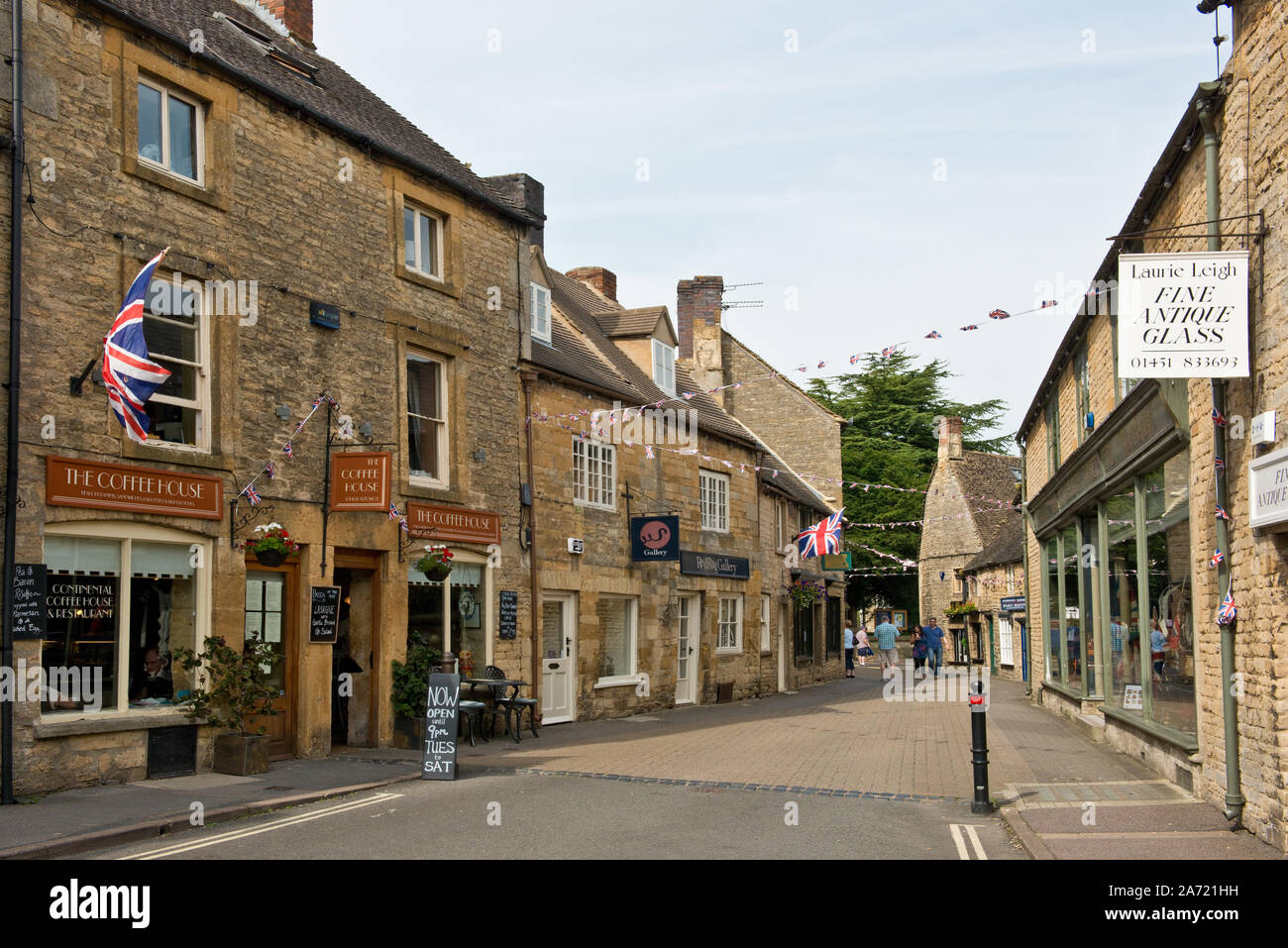 Attractive Church Street of Stow-on-the-Wold, England Stock Photo - Alamy