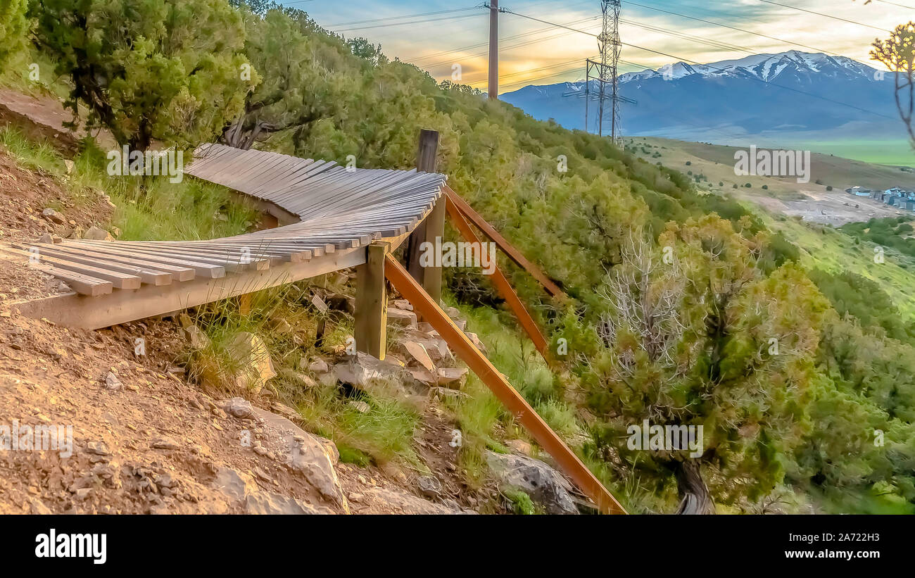 Supporting struts hi-res stock photography and images - Alamy