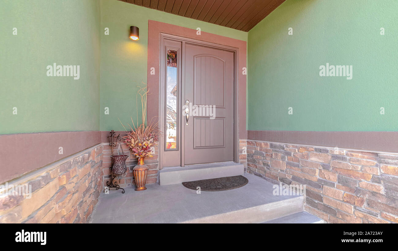 Panorama frame Front porch and door of traditional green home Stock ...