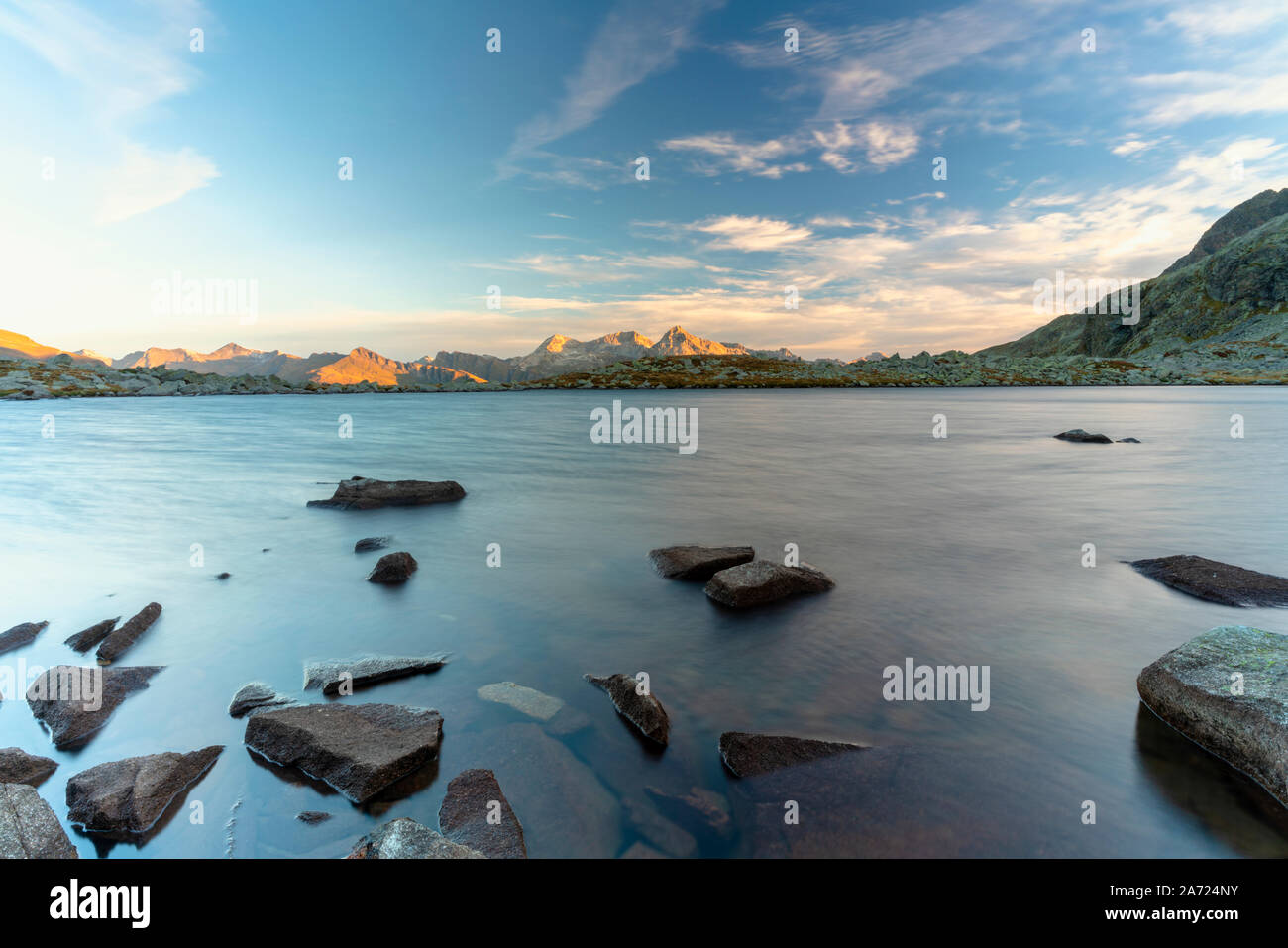 Valle spluga hi-res stock photography and images - Alamy