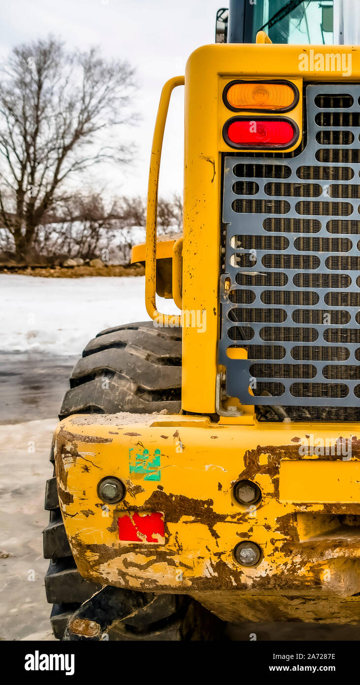 Weathered bulldozer hi-res stock photography and images - Alamy