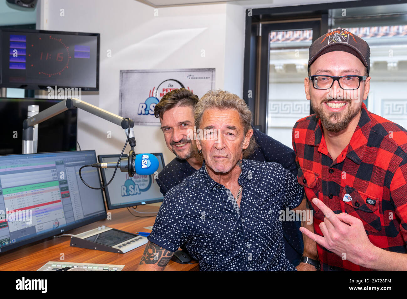 Peter Maffay, hier mit Moderator Daniel Neumann und Programmchef Alex ...