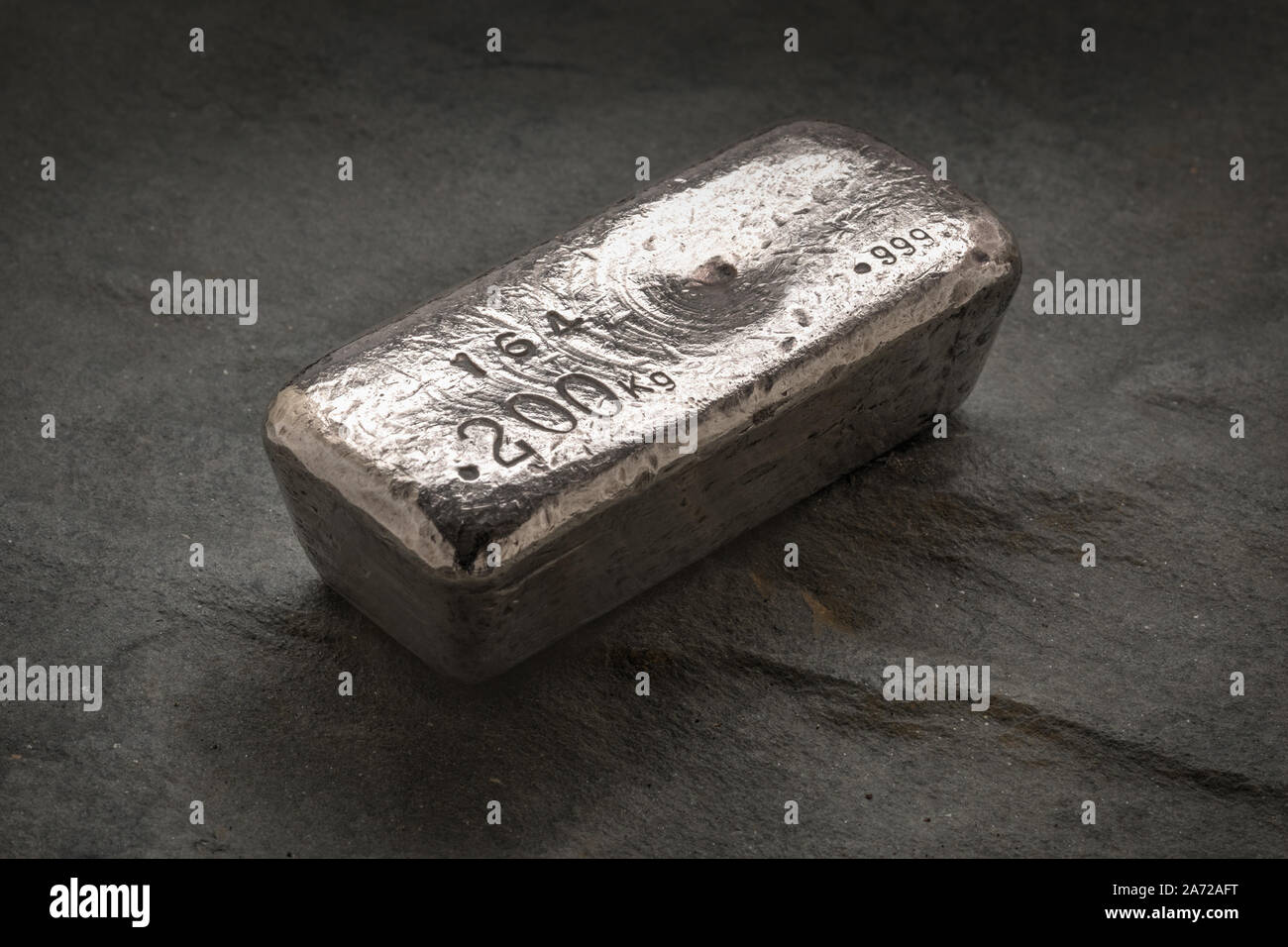 Silver ingot hi-res stock photography and images - Alamy