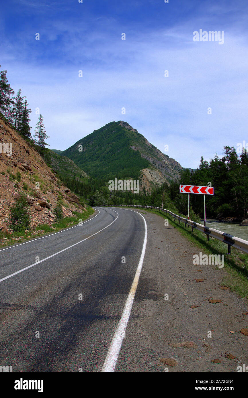Turn around road signs hi-res stock photography and images - Alamy
