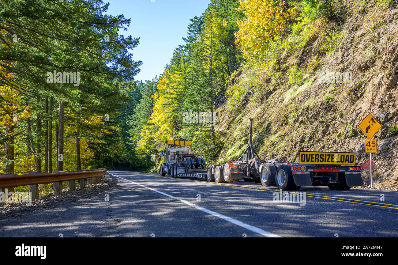 Oversize Load Semi Truck High Resolution Stock Photography and Images ...