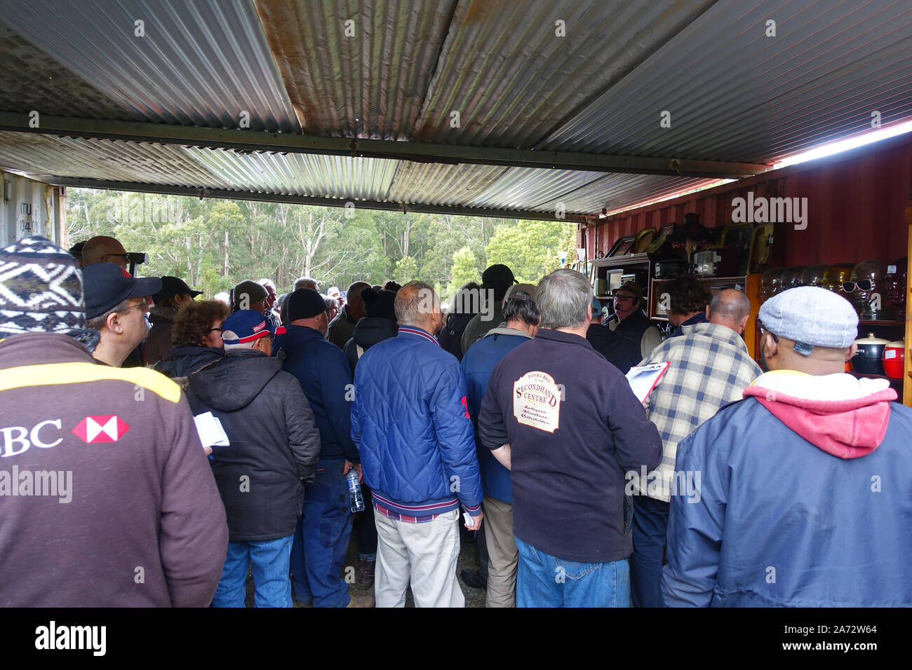 Vintage auction sale hi-res stock photography and images - Alamy