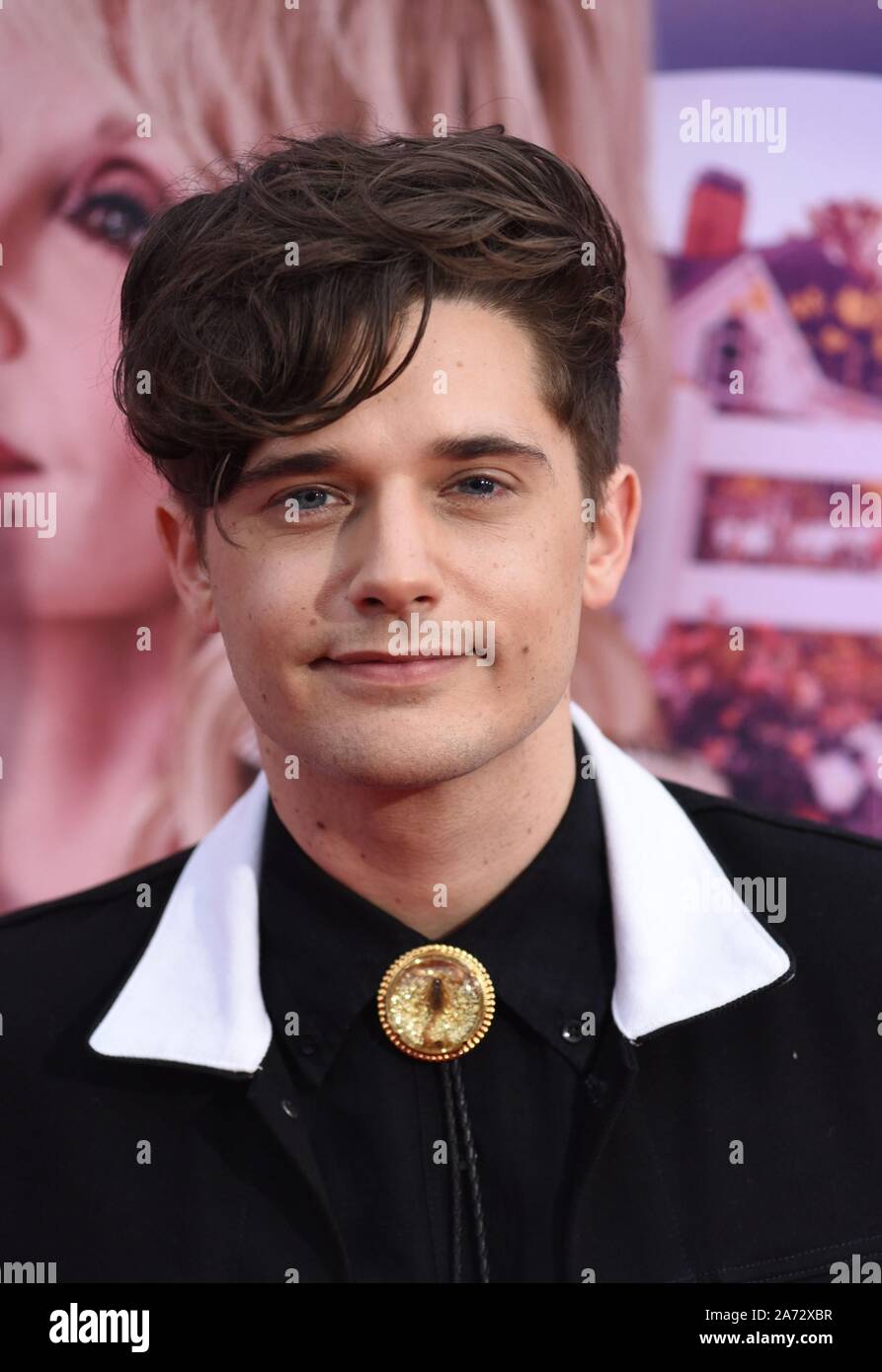 Pigeon Forge, TN, USA. 29th Oct, 2019. Andy Mientus at arrivals for ...