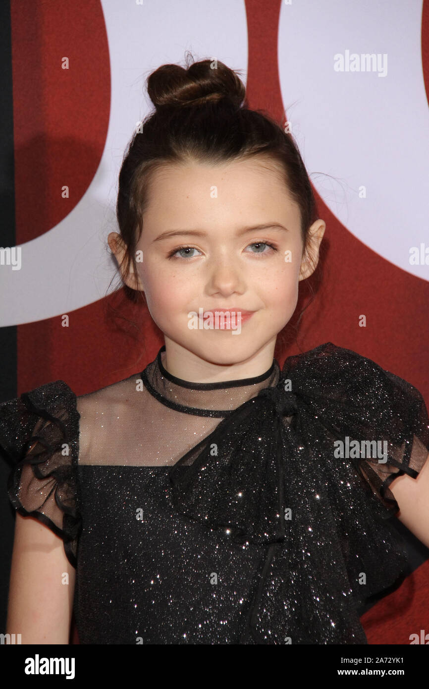 Los Angeles, USA. 29th Oct, 2019. Violet McGraw at Warner Bros ...