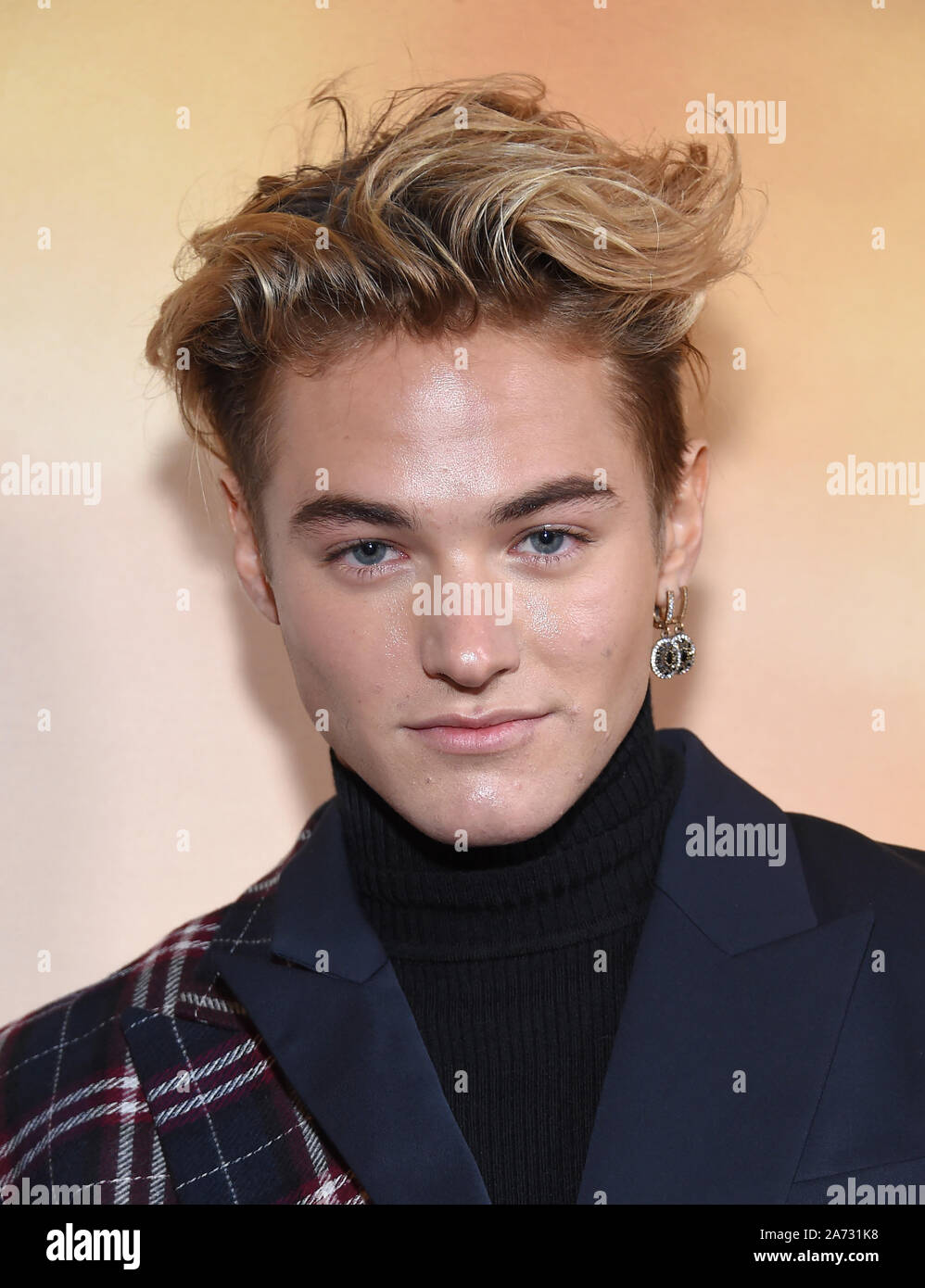 October 29, 2019, Los Angeles, California, USA: Mitchell Hoog arrives ...