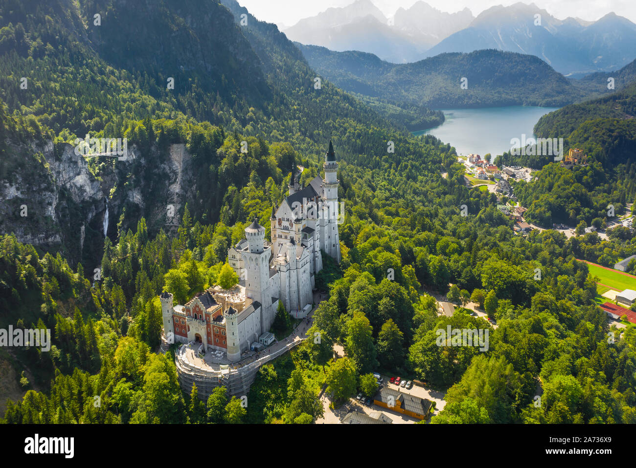 Neuschwanstein castle and lake alpsee hi-res stock photography and ...