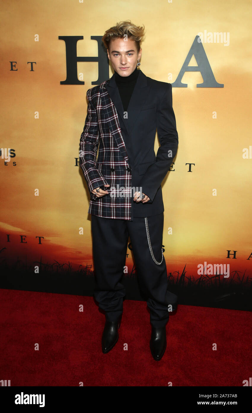 Los Angeles, Ca. 29th Oct, 2019. Mitchelle Hoog, at the Los Angeles ...