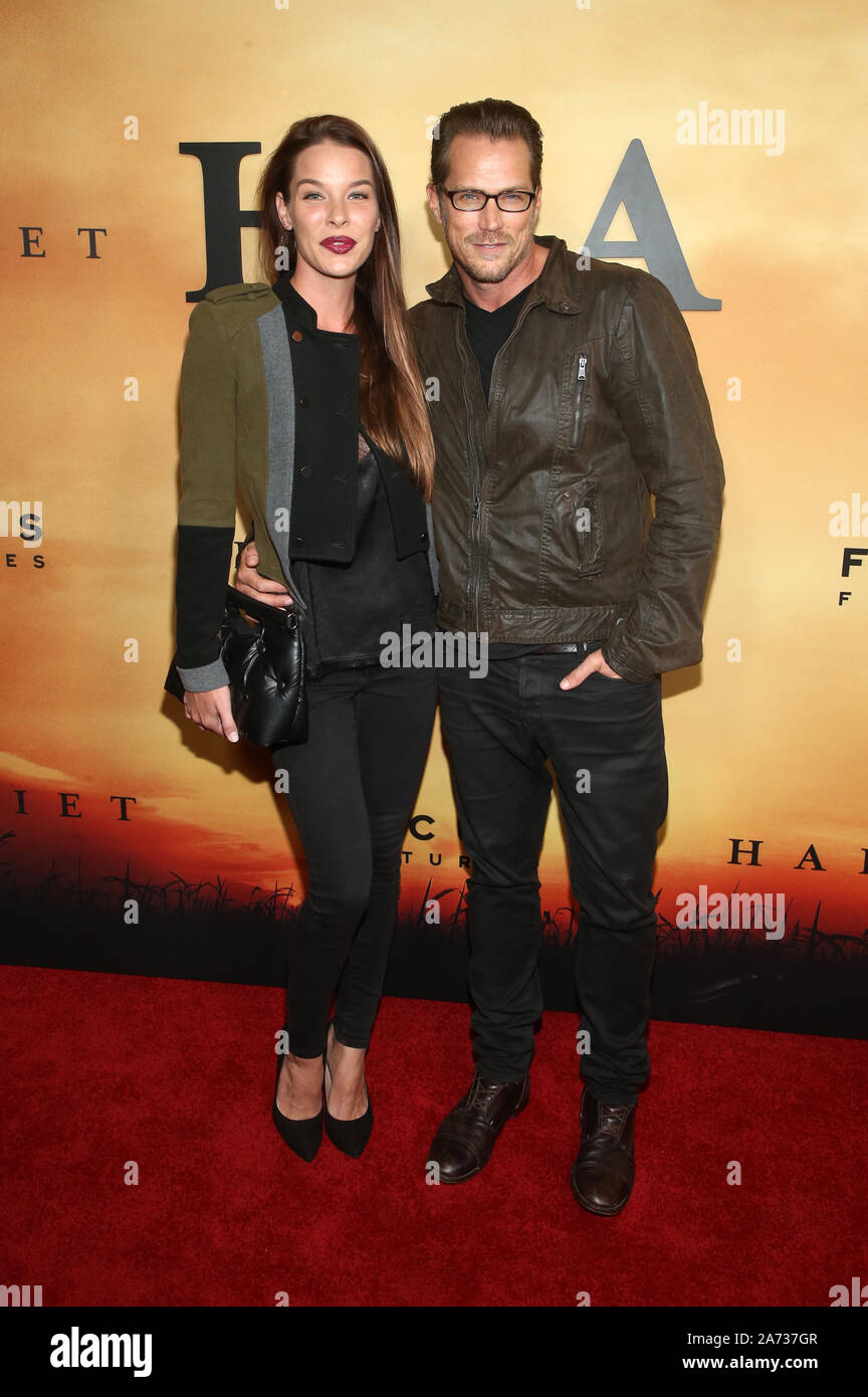 Jason lewis liz godwin hi-res stock photography and images - Alamy
