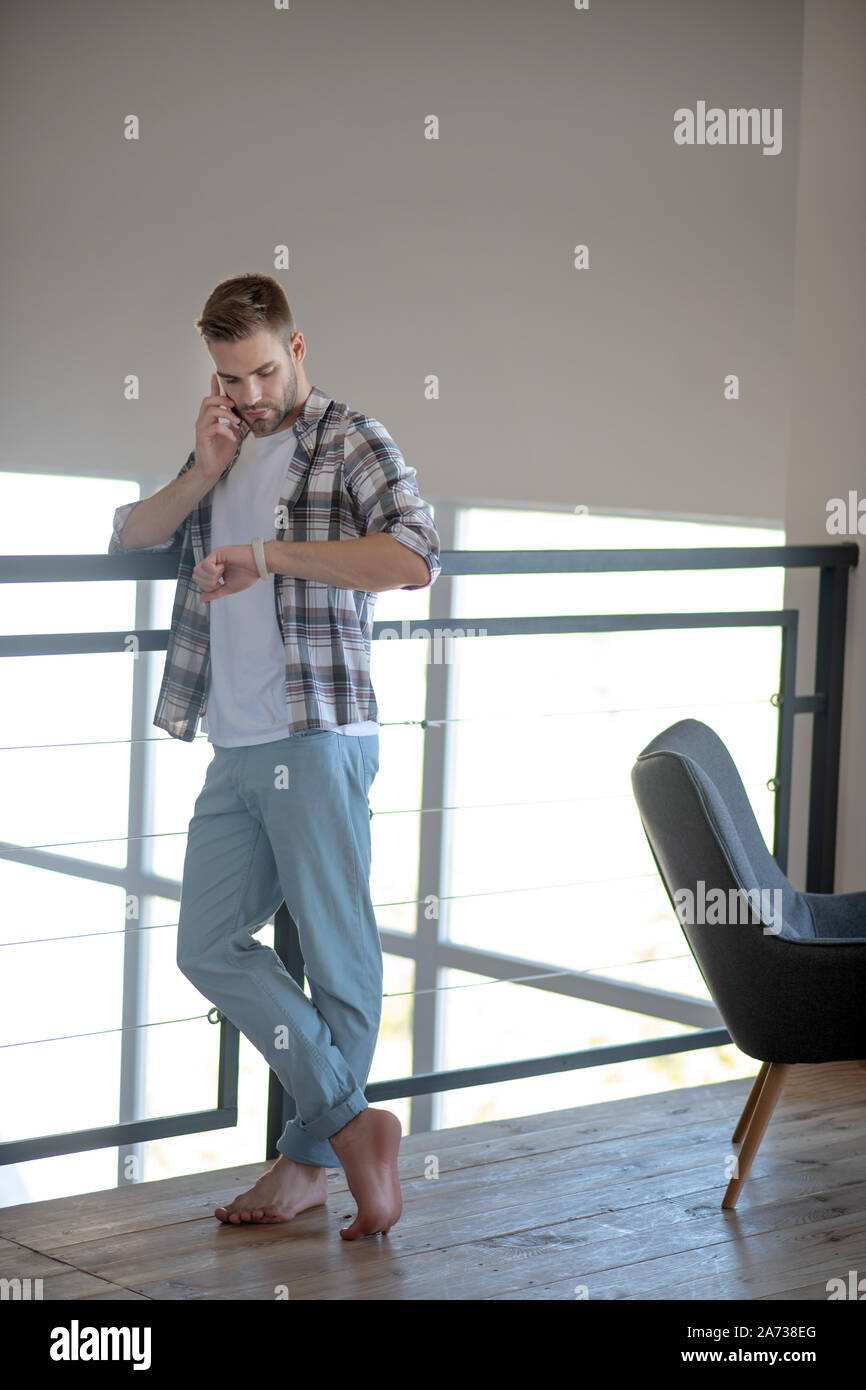 Hurrying up hi-res stock photography and images - Alamy