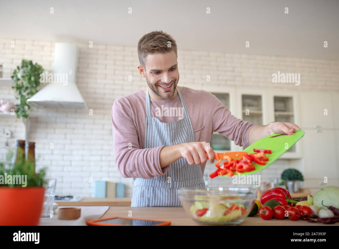 Excited salad hi-res stock photography and images - Alamy