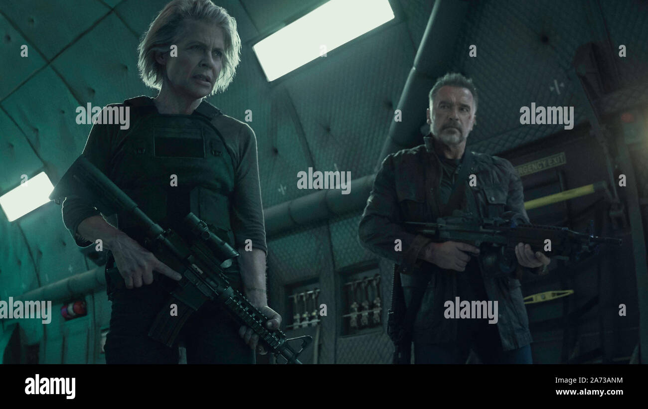 Linda hamilton terminator arnold hi-res stock photography and images ...