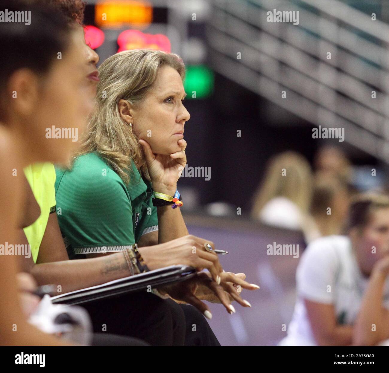 October 29, 2019 - Hawai'i Rainbow Wahine head coach Laura Beeman ...