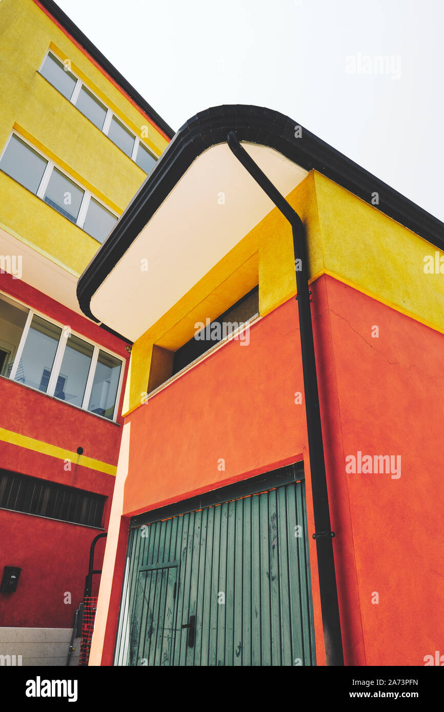 Building painted yellow hi-res stock photography and images - Alamy