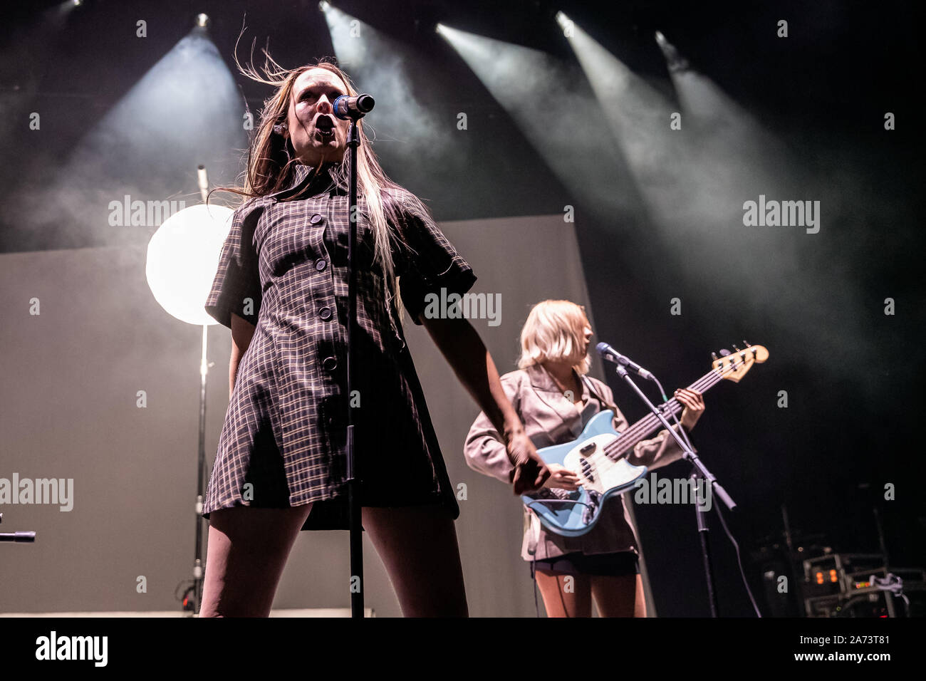 Allie x tour hi-res stock photography and images - Alamy