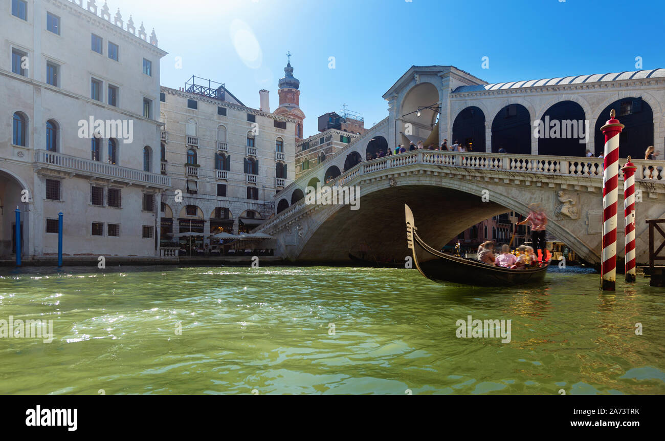 Main streets of venice hi-res stock photography and images - Alamy
