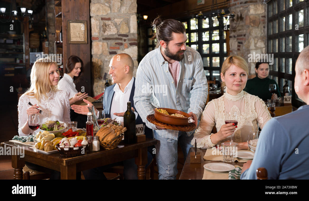 Visitors placing order hi-res stock photography and images - Alamy