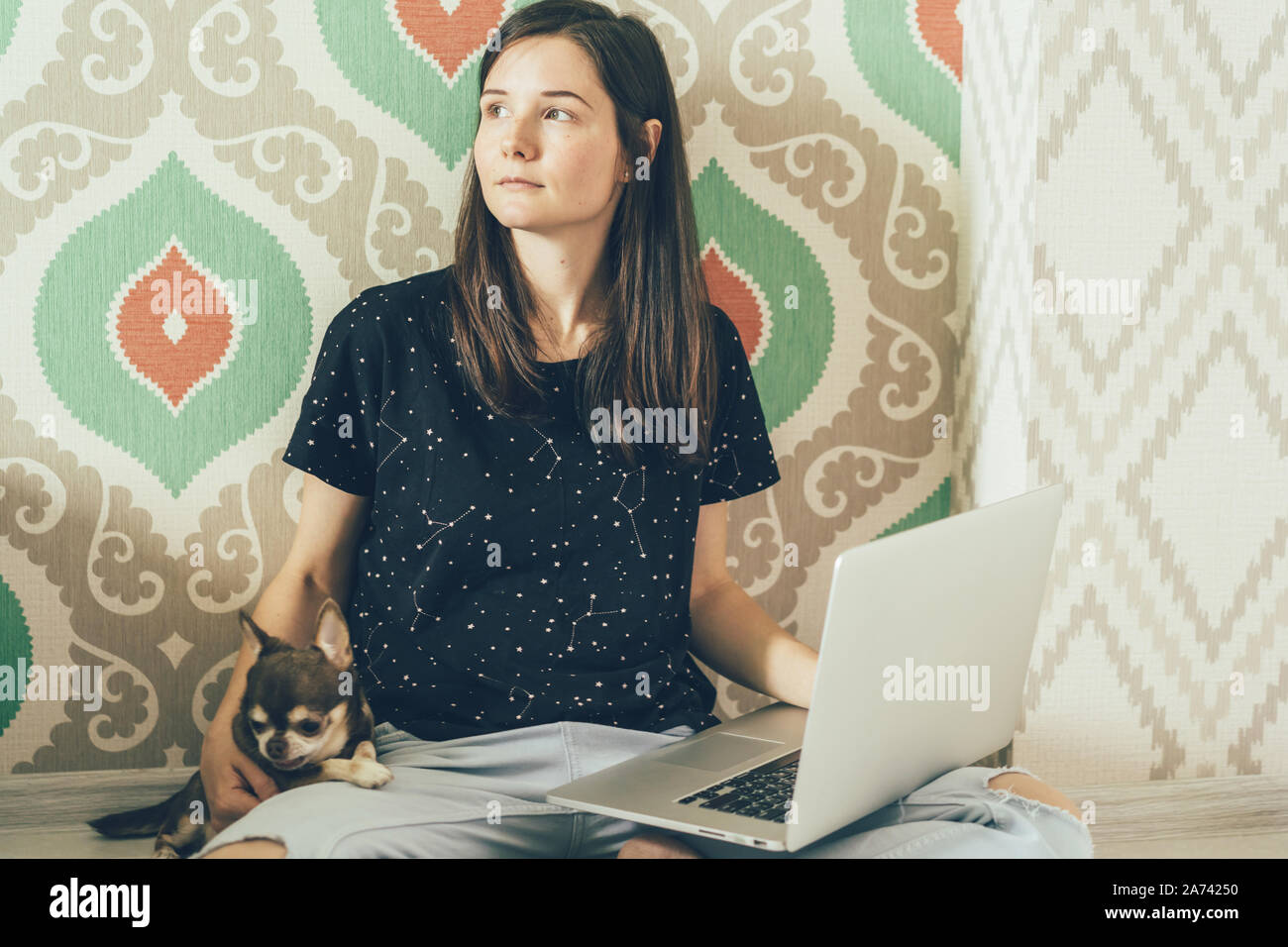 Friendly boss hi-res stock photography and images - Alamy