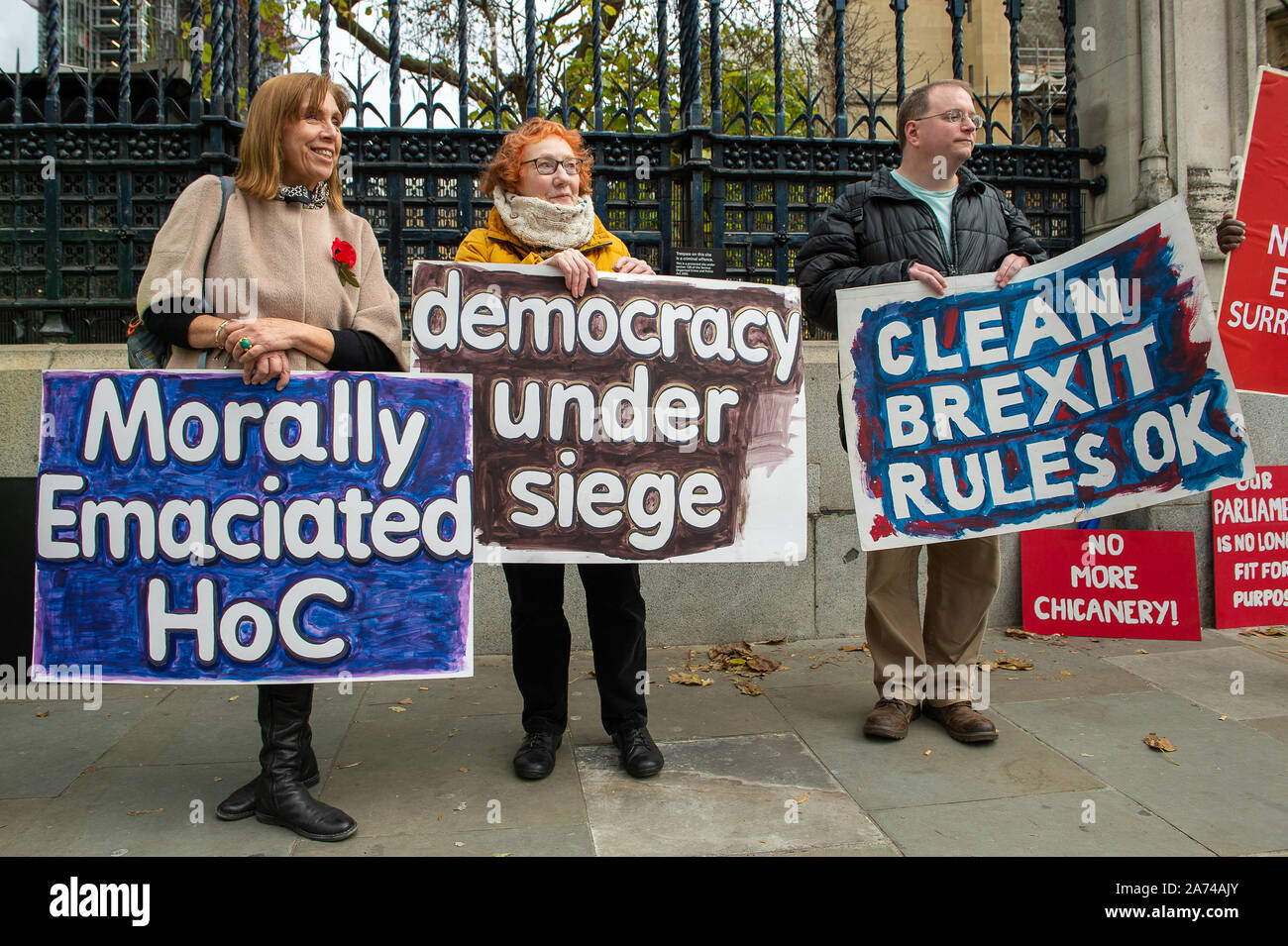 Election campaign signs uk hi-res stock photography and images - Alamy