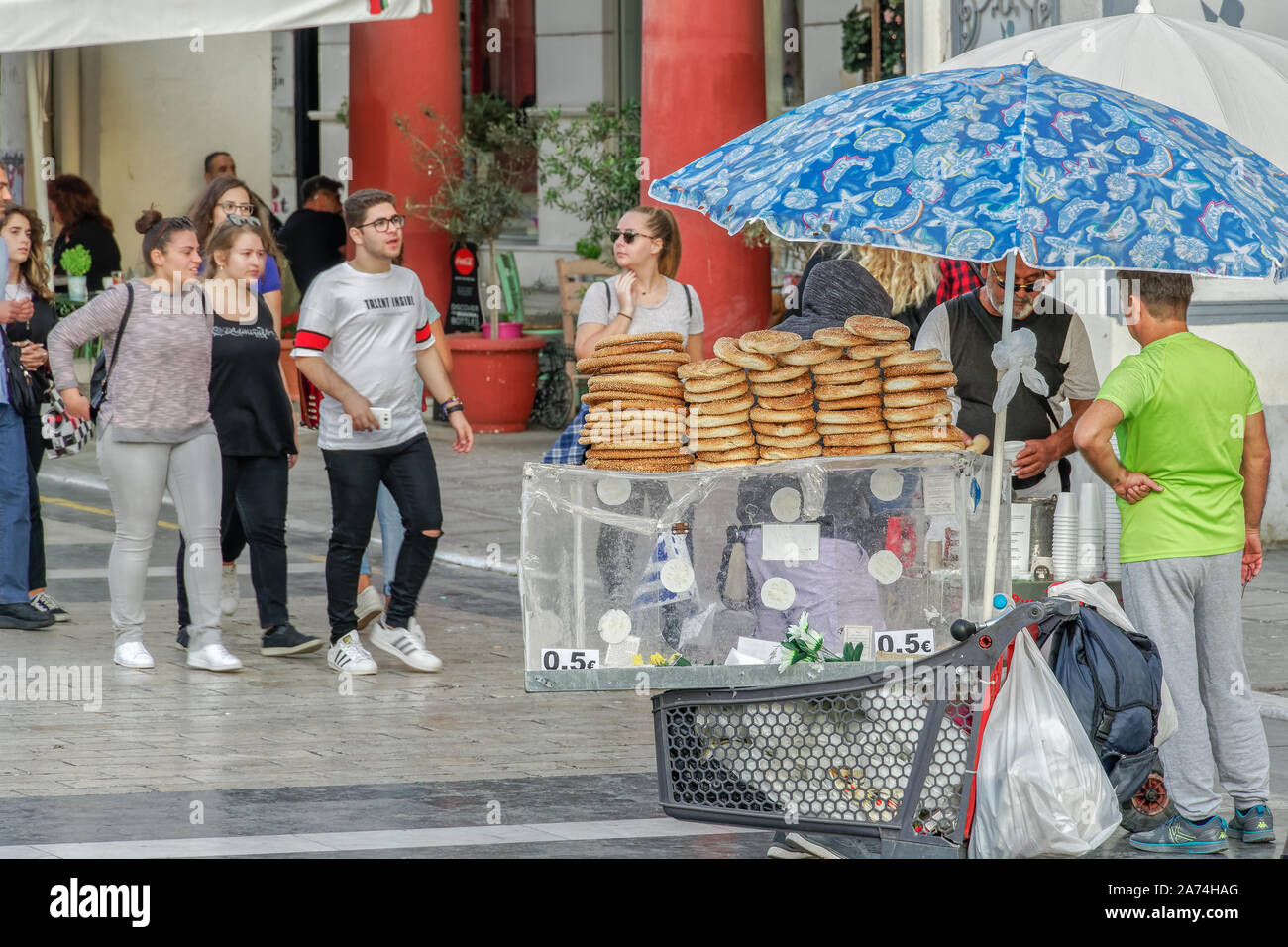 Crispy baked koulouria hi-res stock photography and images - Alamy