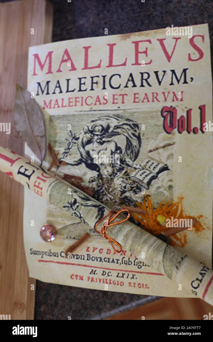 Witch malleus maleficarum hi-res stock photography and images - Alamy
