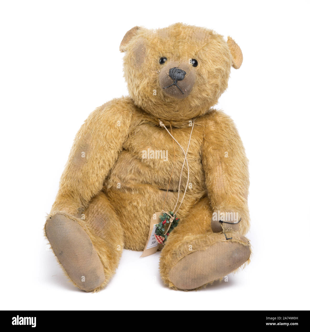 Vintage teddy bear on plain white background Stock Photo - Alamy
