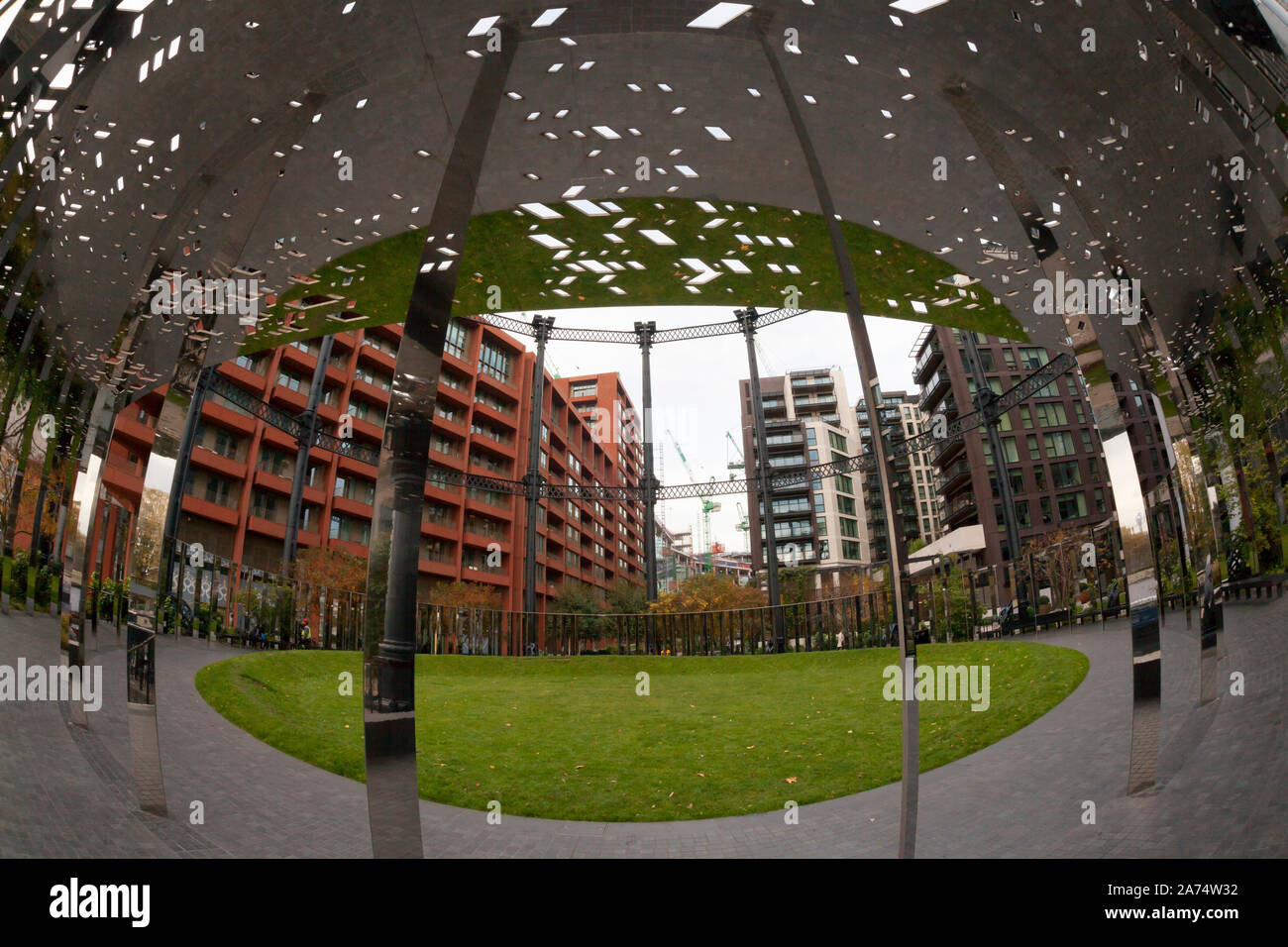 New housing in Gasholder Park, King's Cross, London Stock Photo - Alamy