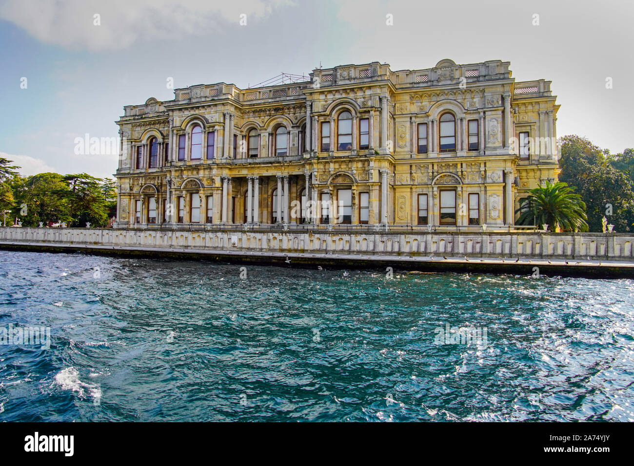 View of the Beylerbeyi Palace from Bosphorus strait. Istanbul (Asian ...