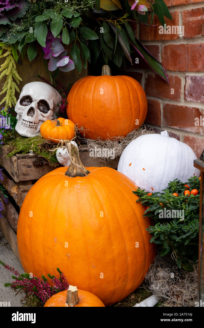 Big displays hi-res stock photography and images - Alamy