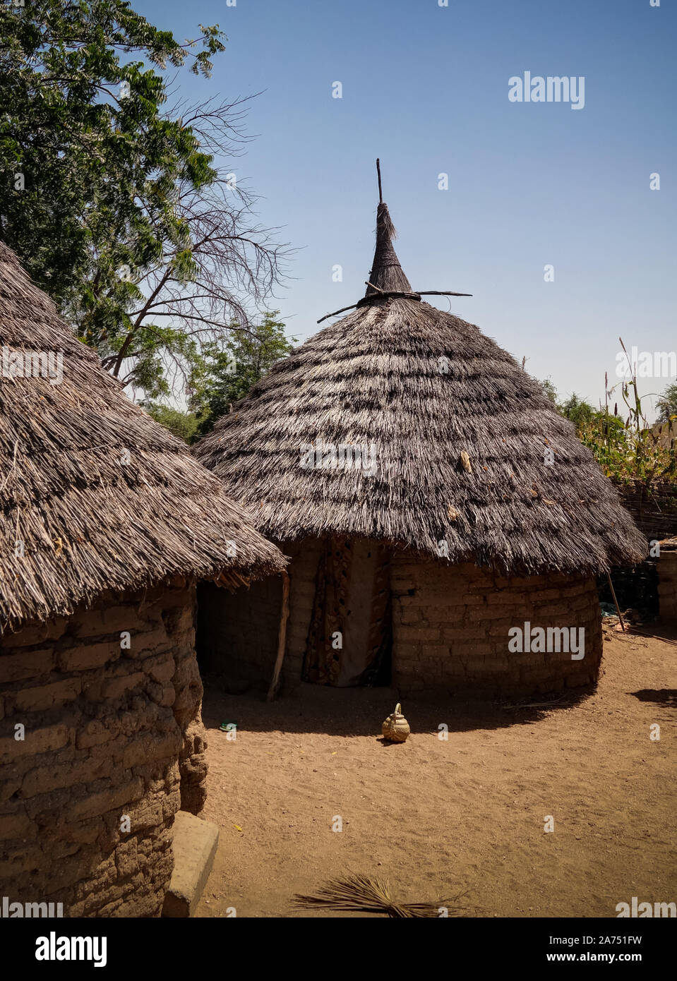 Lanscape with Mataya village of sara tribe aka Ngambaye or Madjingaye ...