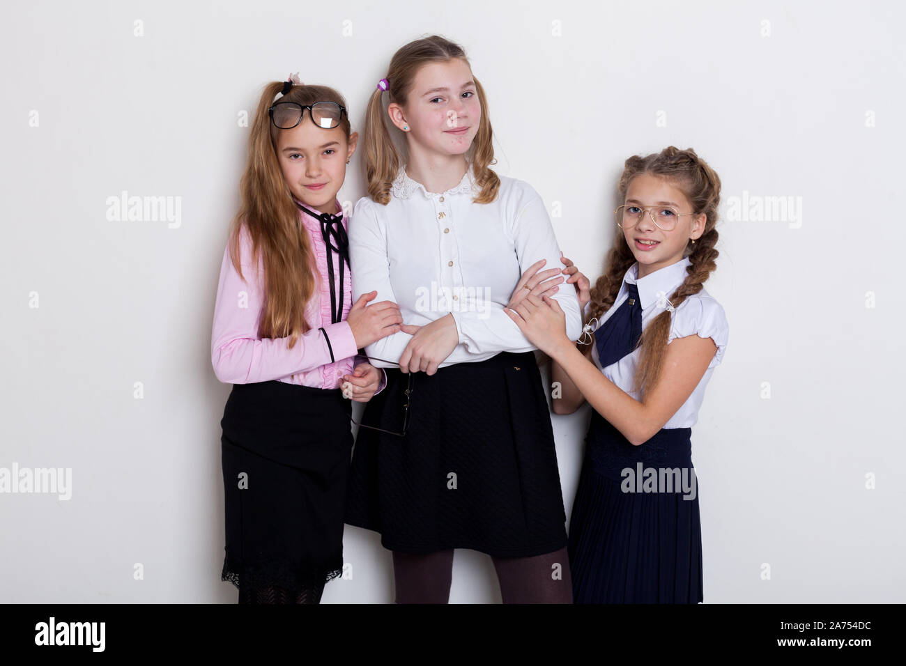 First grade students standing hi-res stock photography and images - Alamy