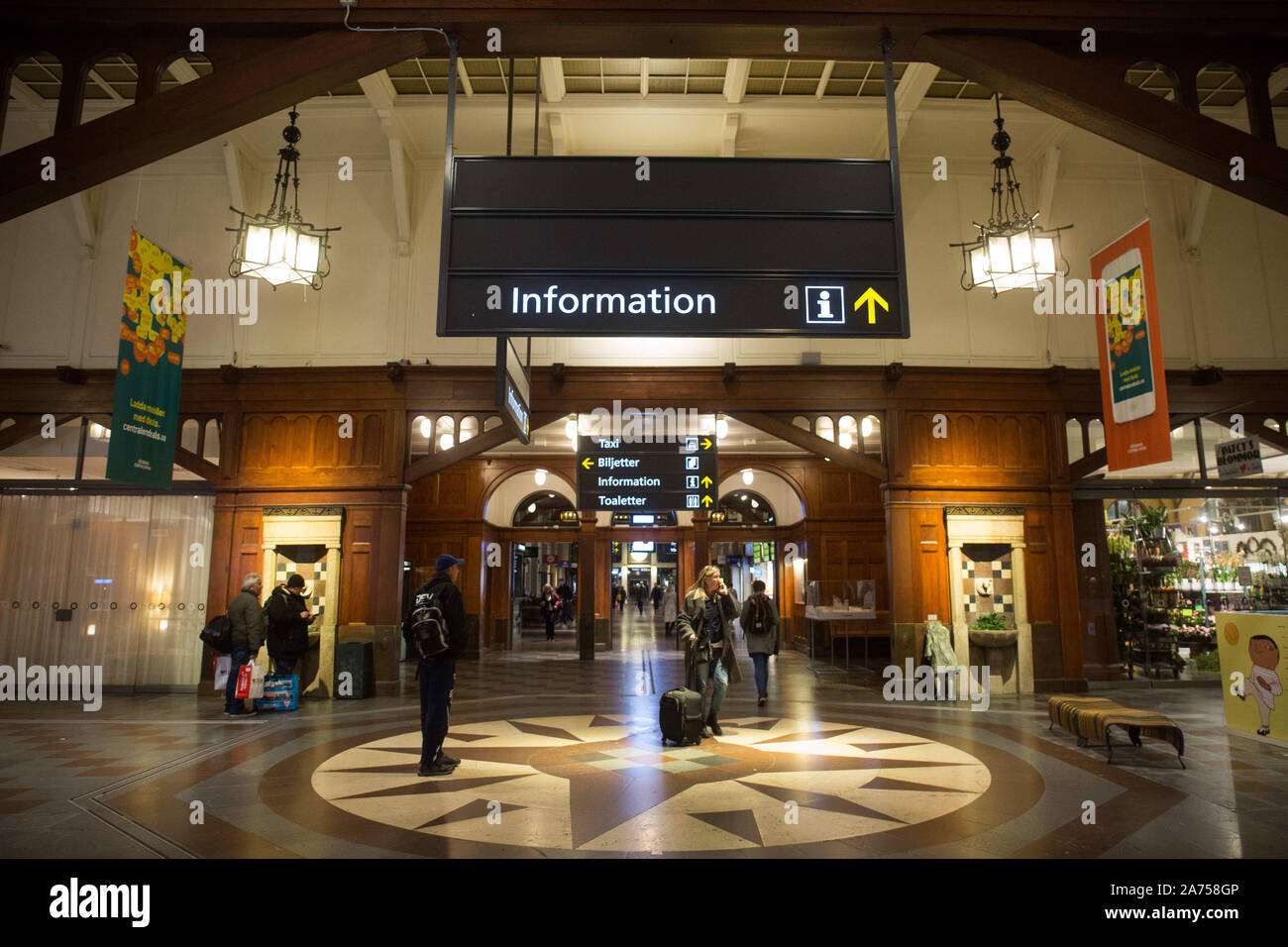 Interior of cst station building or vt station hi-res stock photography ...