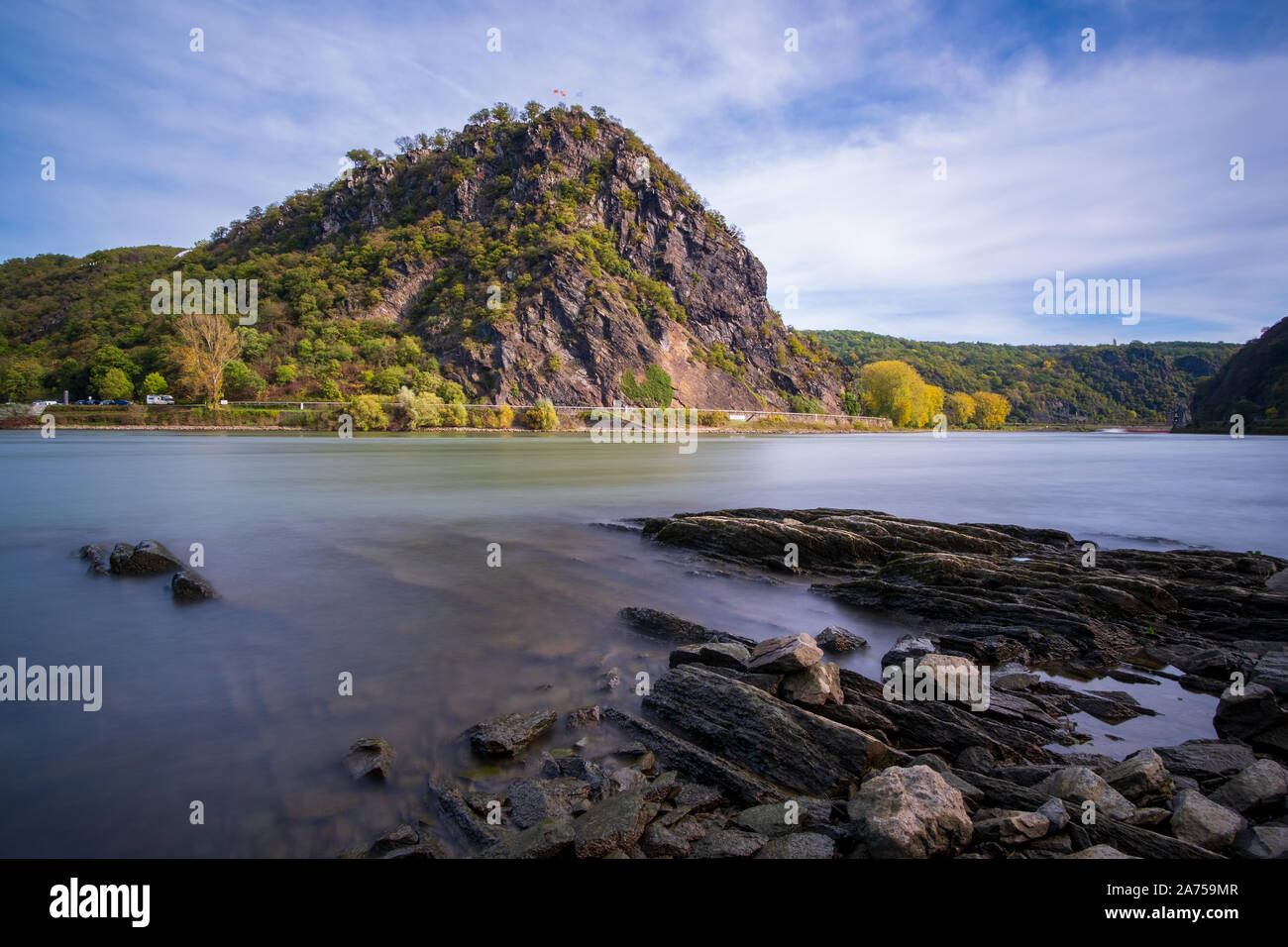 Dangerous rocks hi-res stock photography and images - Alamy