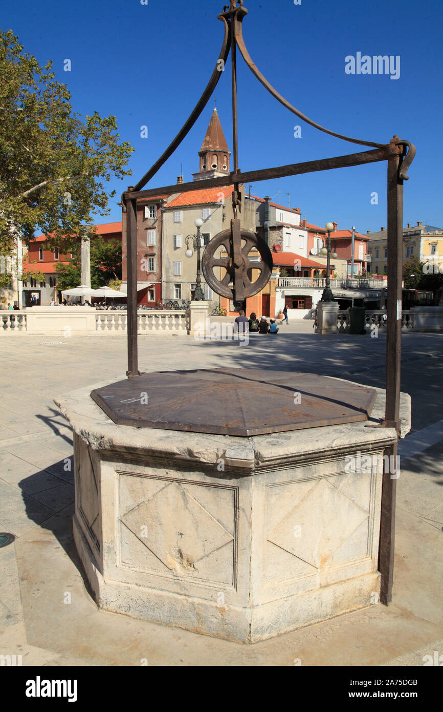 Croatia, Zadar, Square of 5 Wells, St Simeon Church Stock Photo - Alamy
